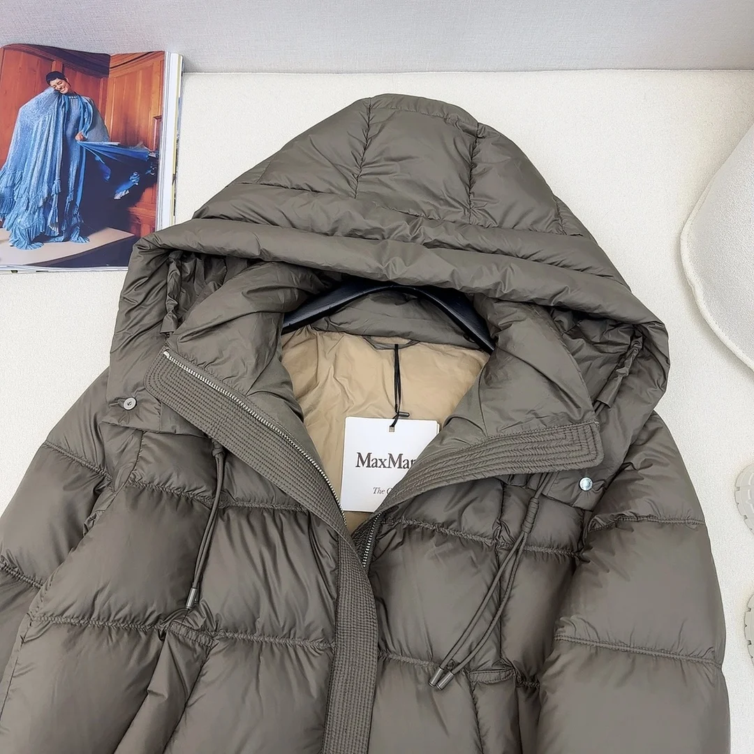 Indistinguishable Max Mara Down Jackets