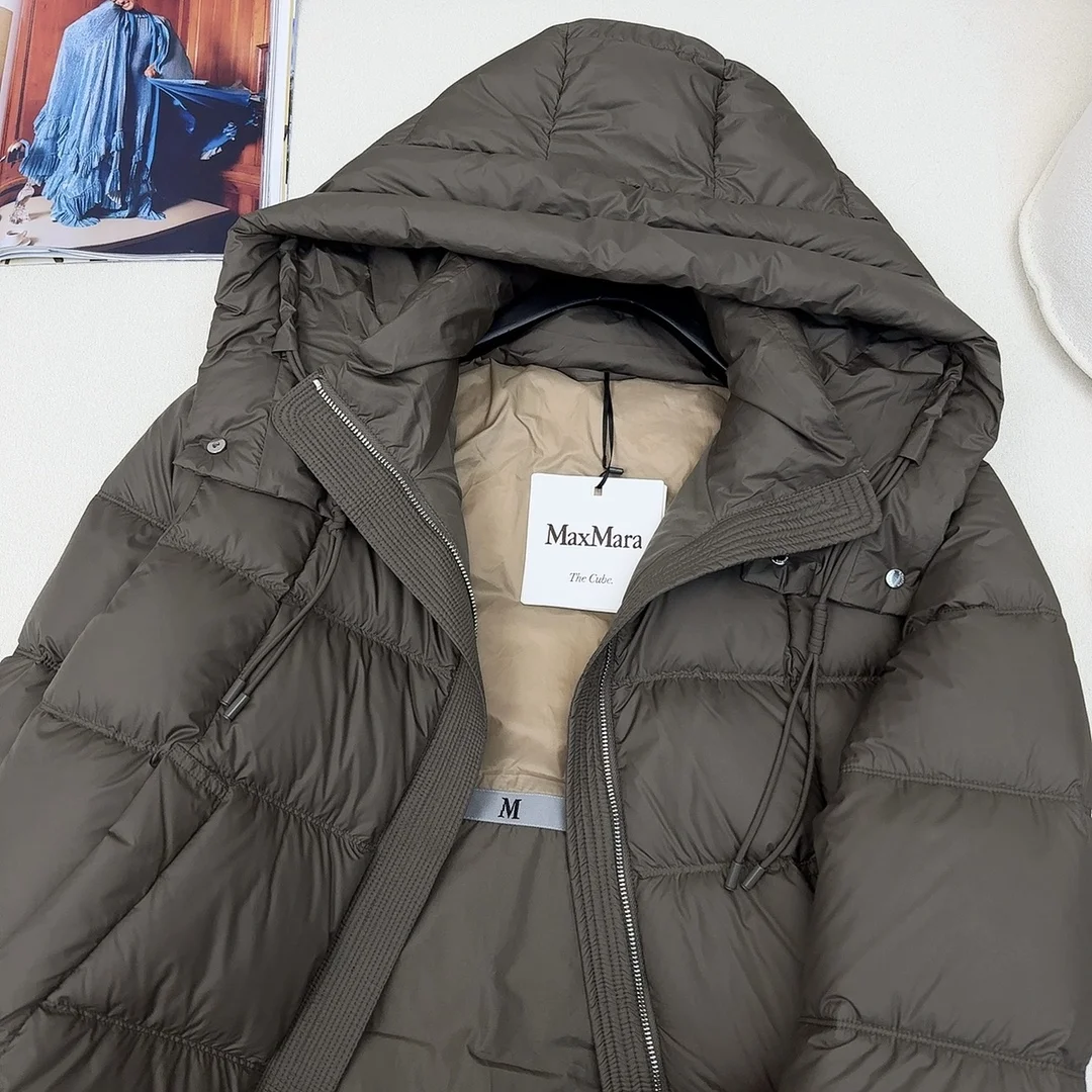 Indistinguishable Max Mara Down Jackets