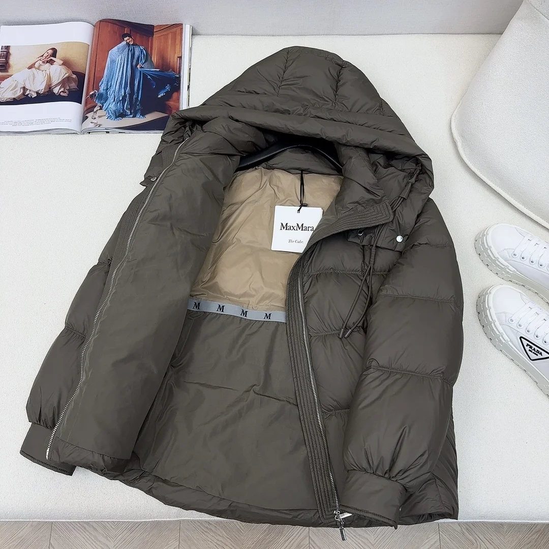 Indistinguishable Max Mara Down Jackets