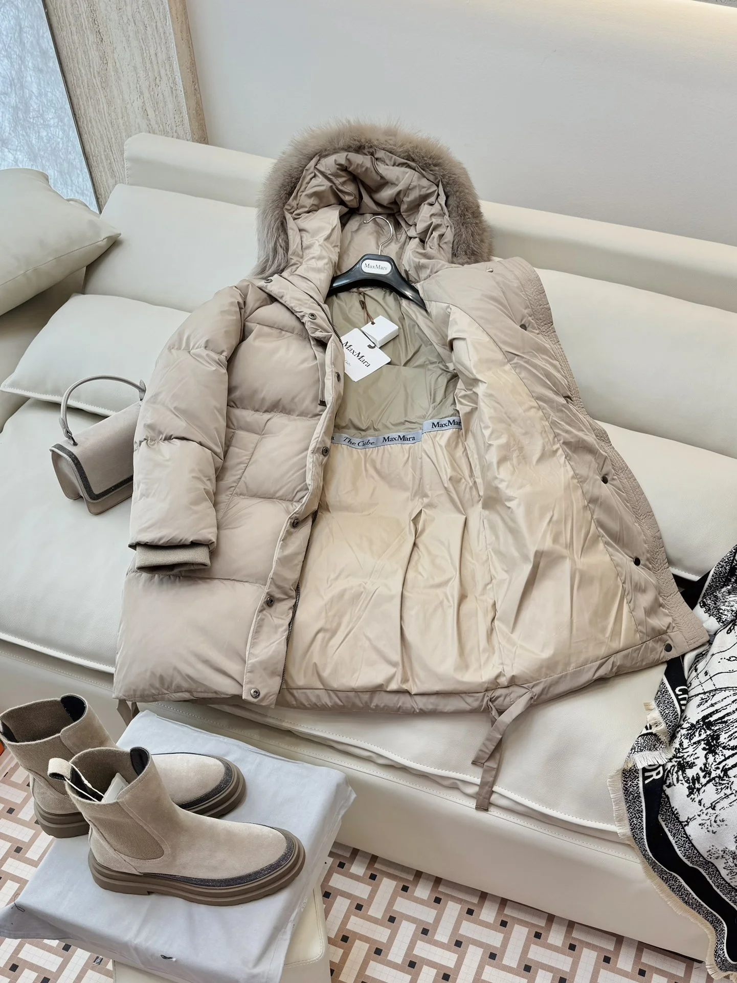 Bargain Max Mara Down Jackets