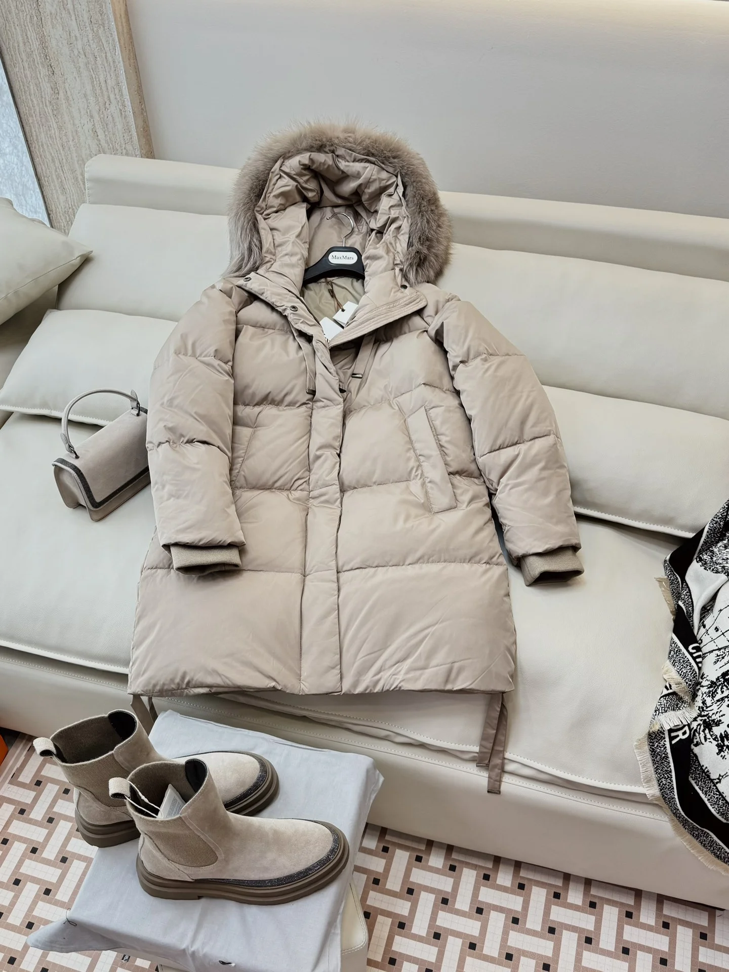 Bargain Max Mara Down Jackets