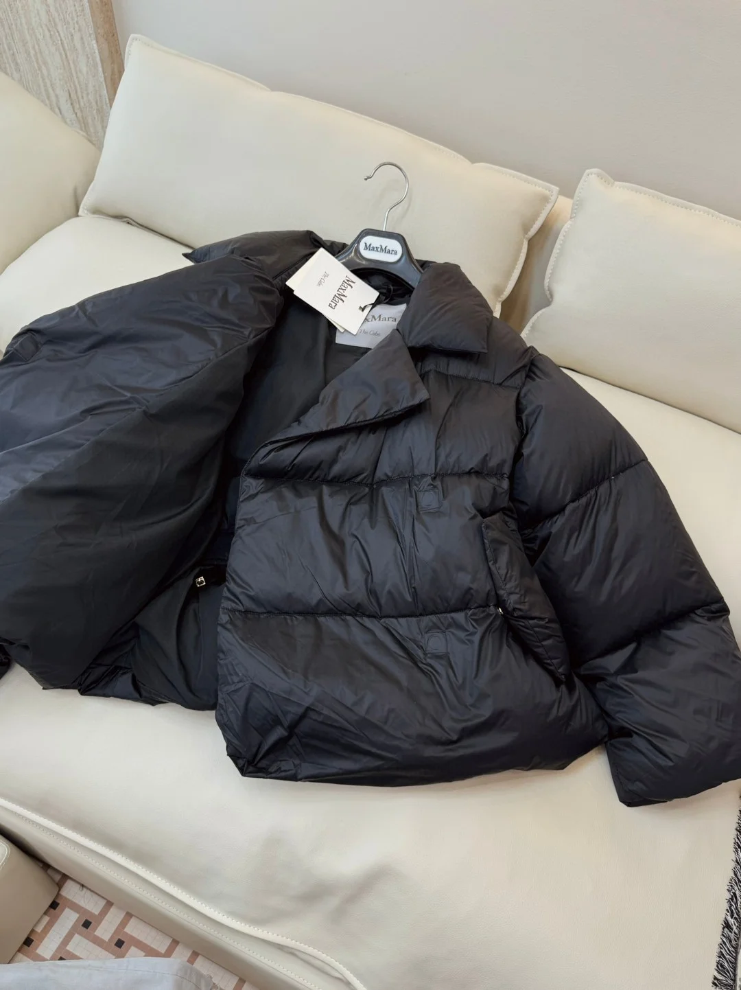 Accurate model Max Mara Down Jackets
