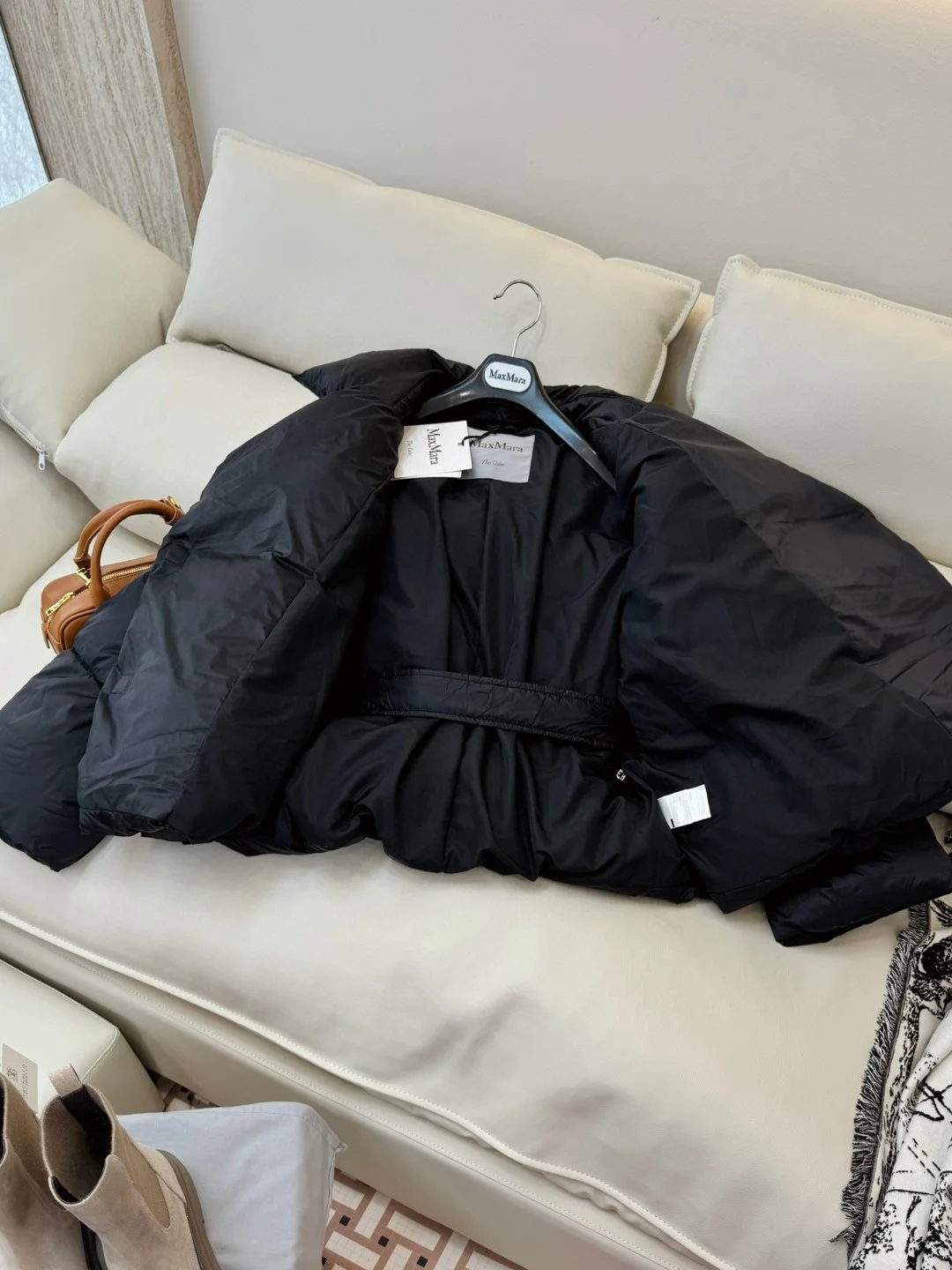 Accurate model Max Mara Down Jackets