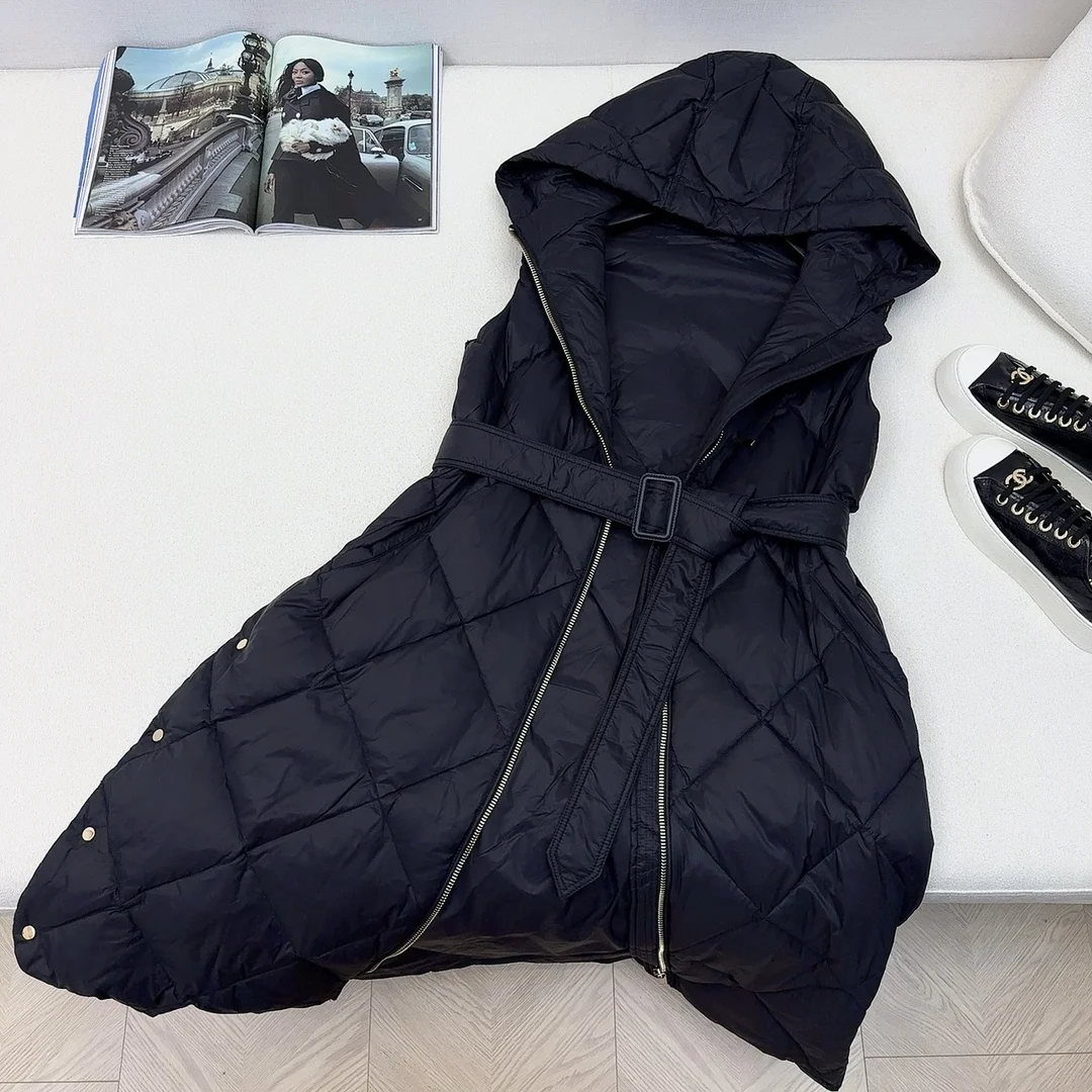 Top mirror Max Mara Down Jackets