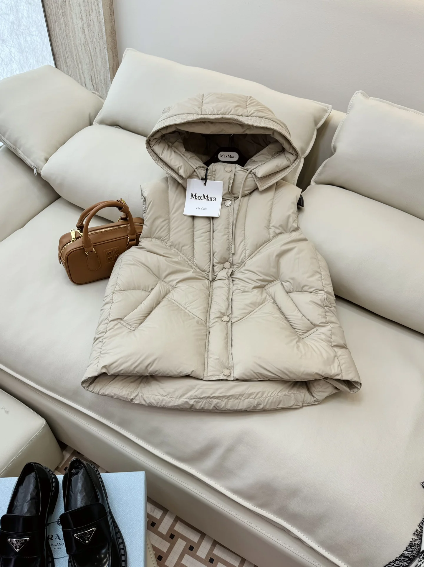 Accurate model Max Mara Down Jackets
