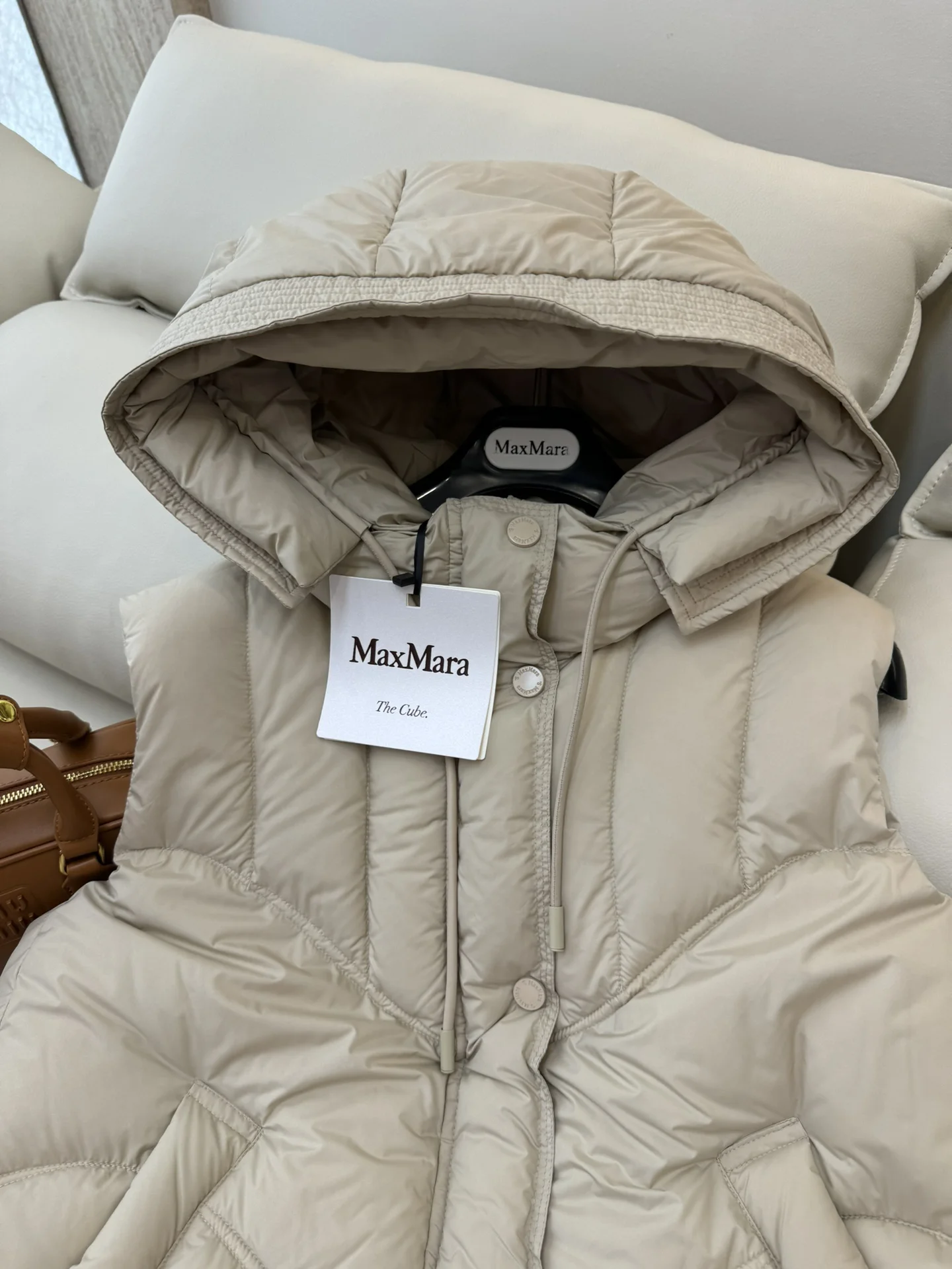 Accurate model Max Mara Down Jackets
