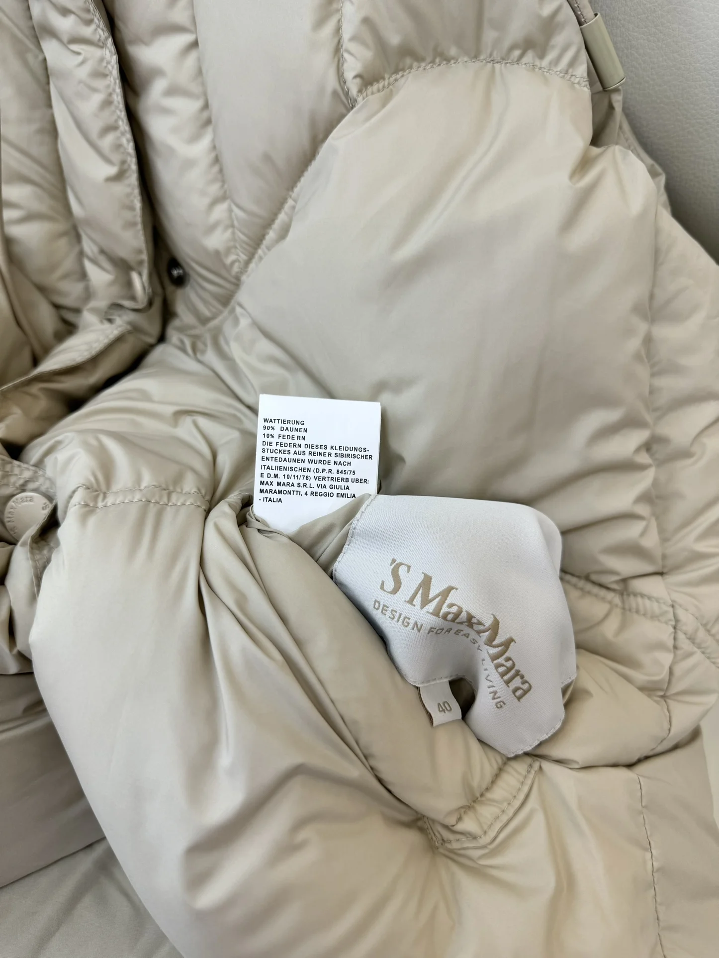 Accurate model Max Mara Down Jackets