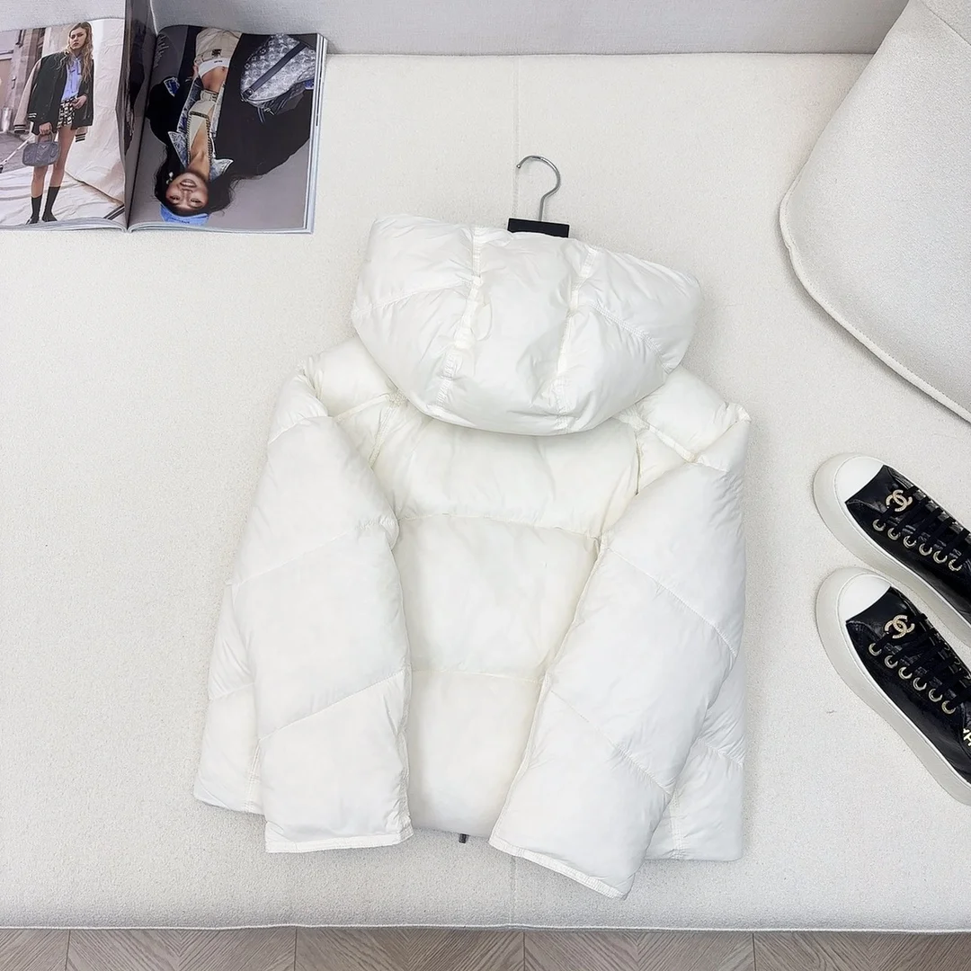 Top mirror Max Mara Down Jackets