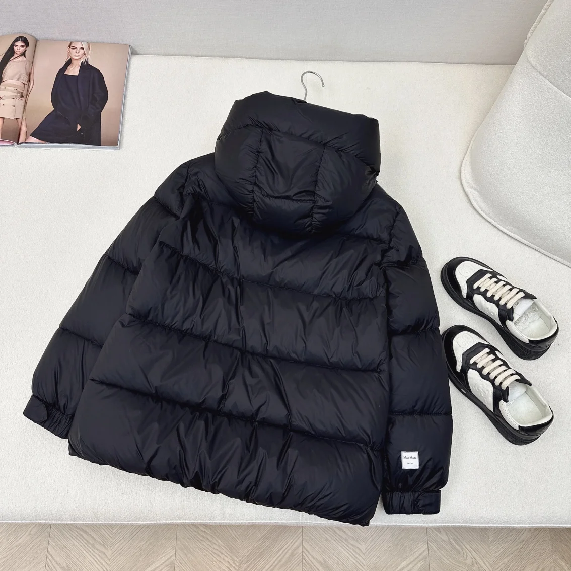 Top mirror Max Mara Down Jackets
