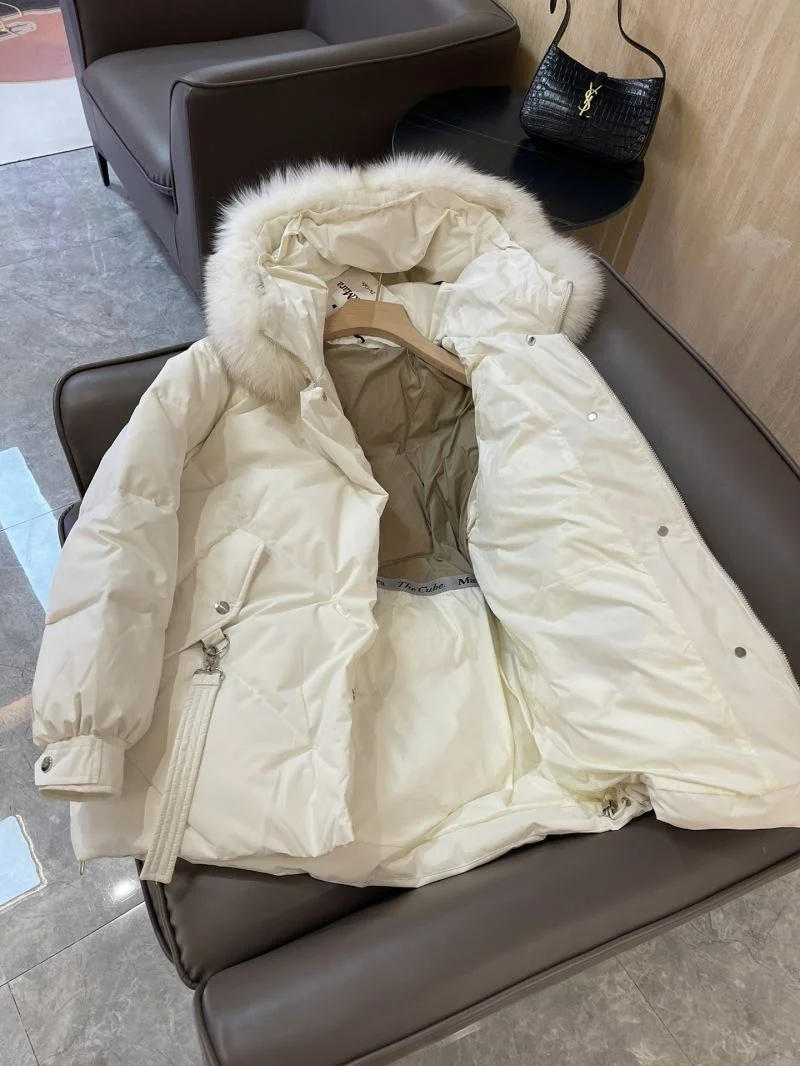 Indistinguishable Max Mara Down Jackets