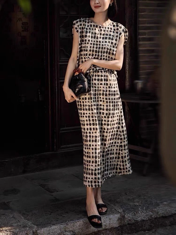 Max Mara Dress Suits
