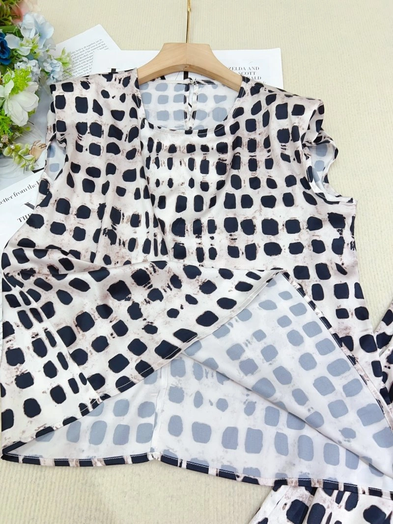 High fidelity Max Mara Dress Suits