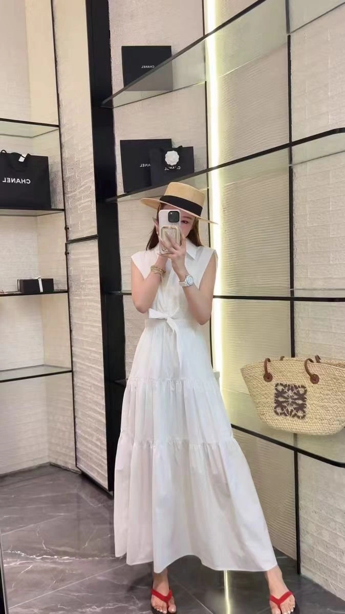 Accurate model Max Mara Dress