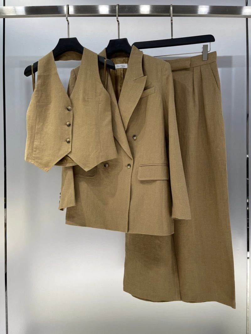 Max Mara Outwear
