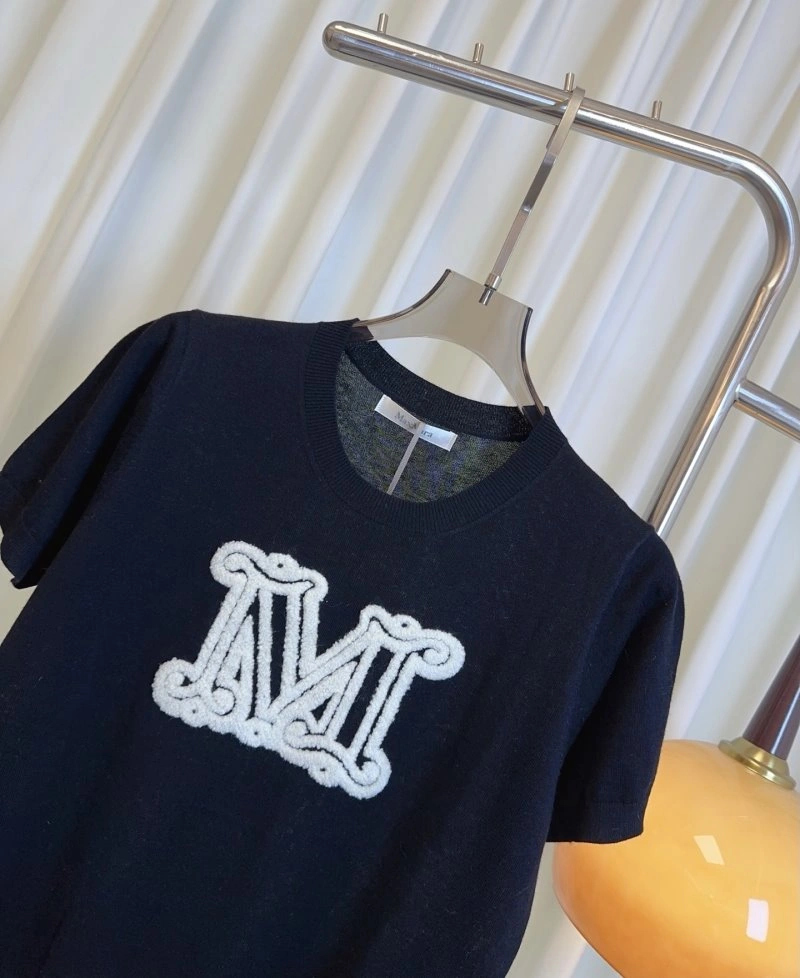 Value-priced Max Mara T-Shirts