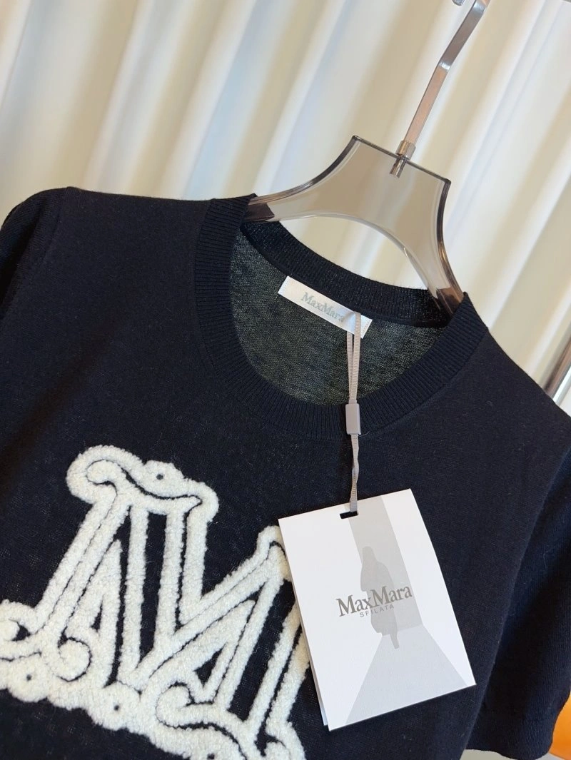 Value-priced Max Mara T-Shirts