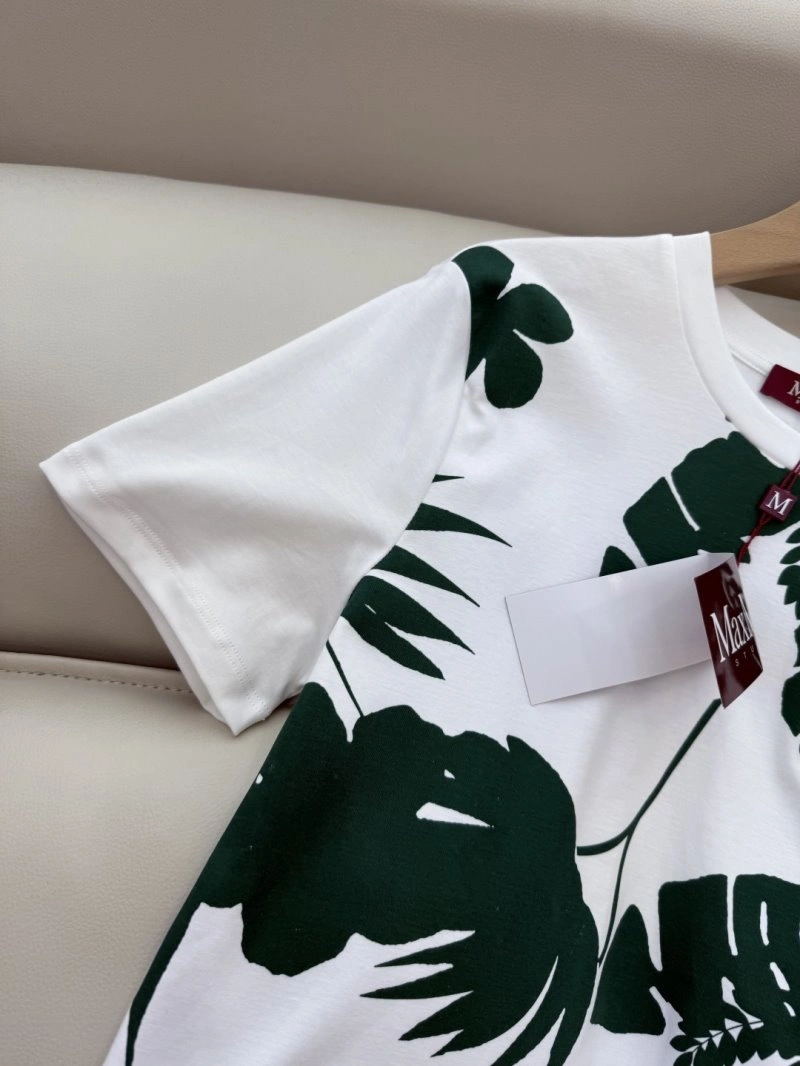 Value-priced Max Mara T-Shirts