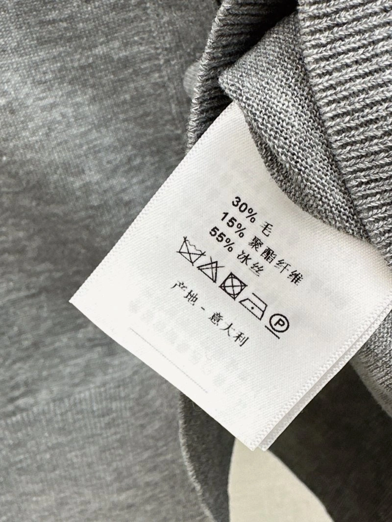 Bargain Max Mara T-Shirts