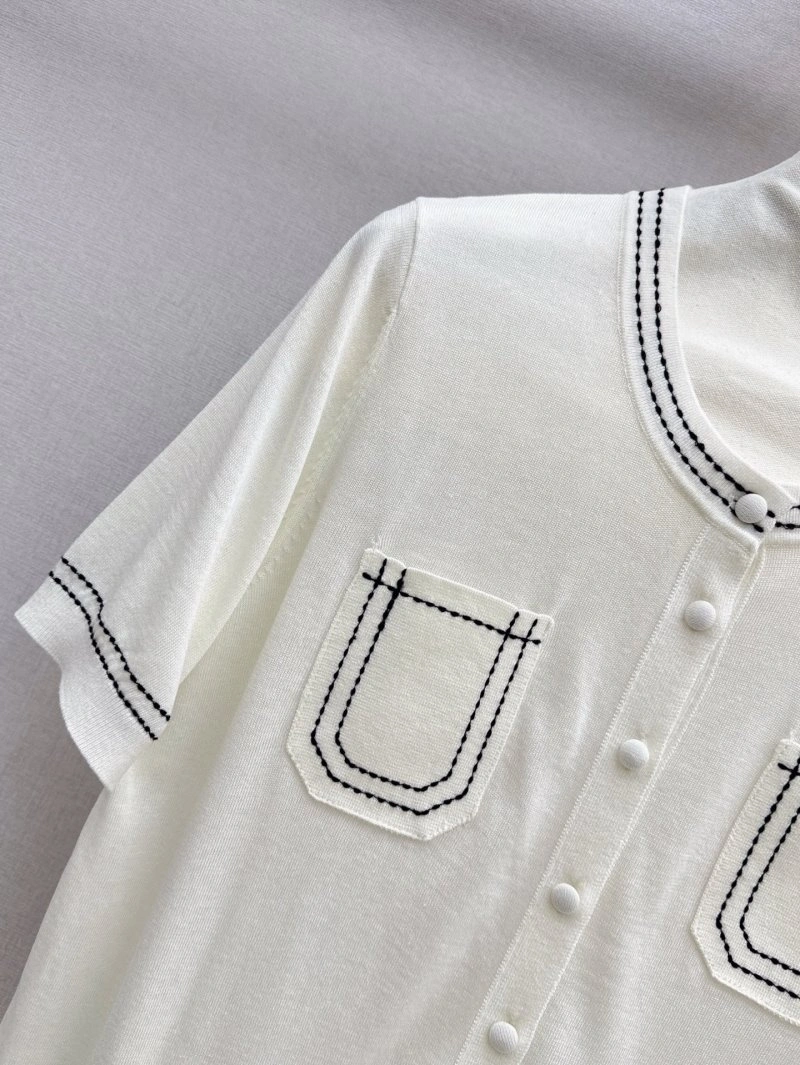 Accurate model Max Mara T-Shirts