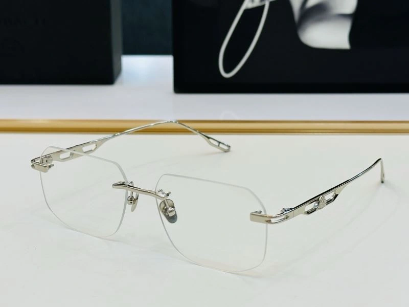 Cut-rate Maybach Sunglasses