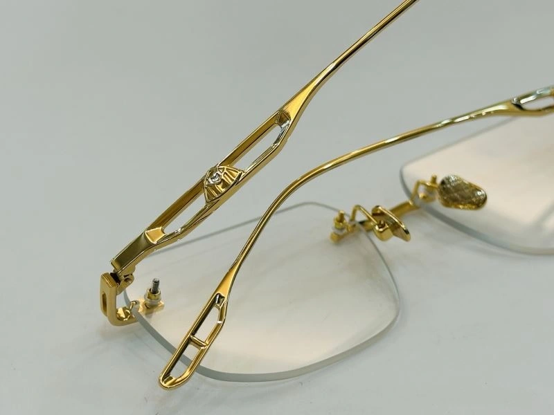 Cut-rate Maybach Sunglasses