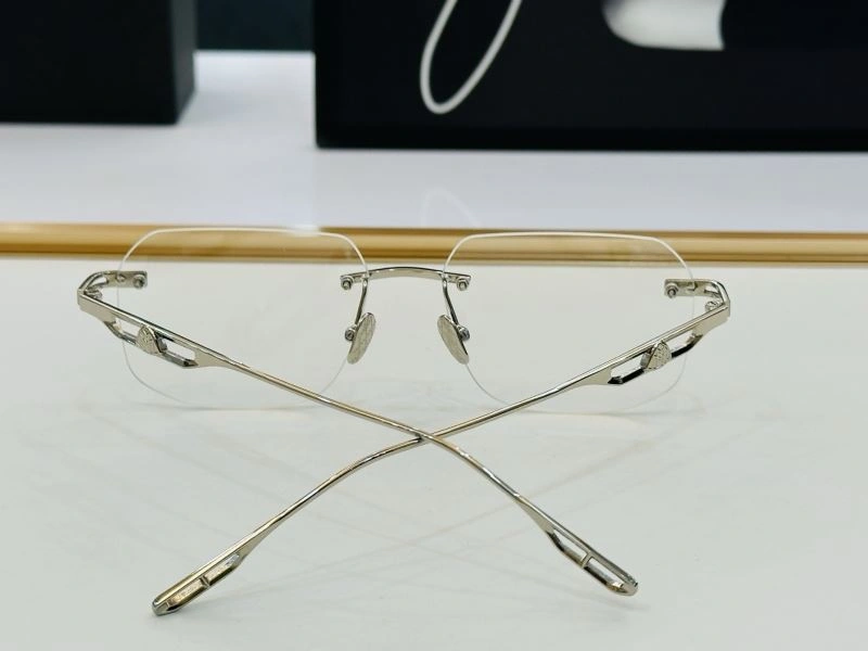 Cut-rate Maybach Sunglasses