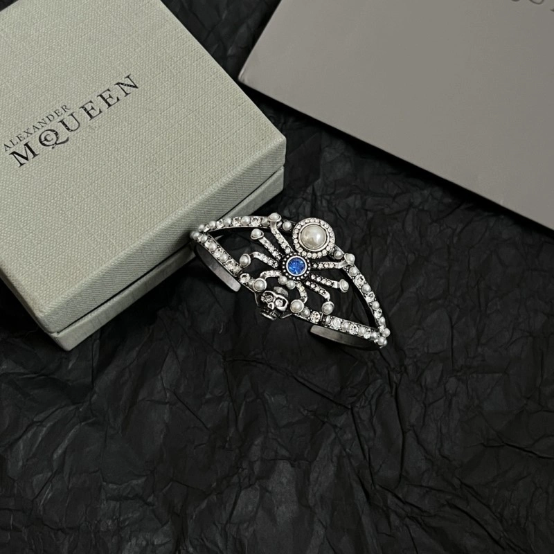 Low-cost Mcqueen Bracelets