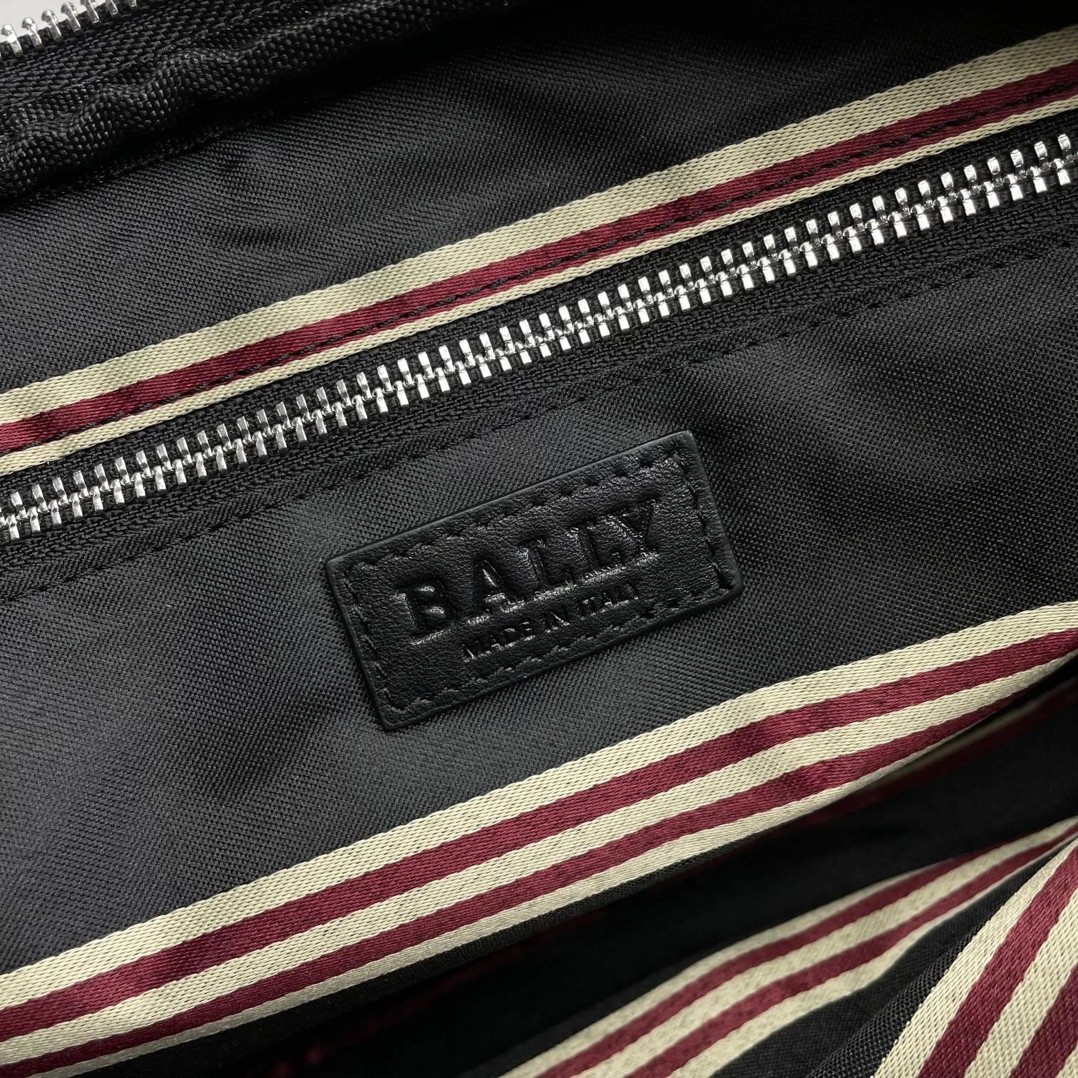 Inexpensive Mens Bally Satchel Bags