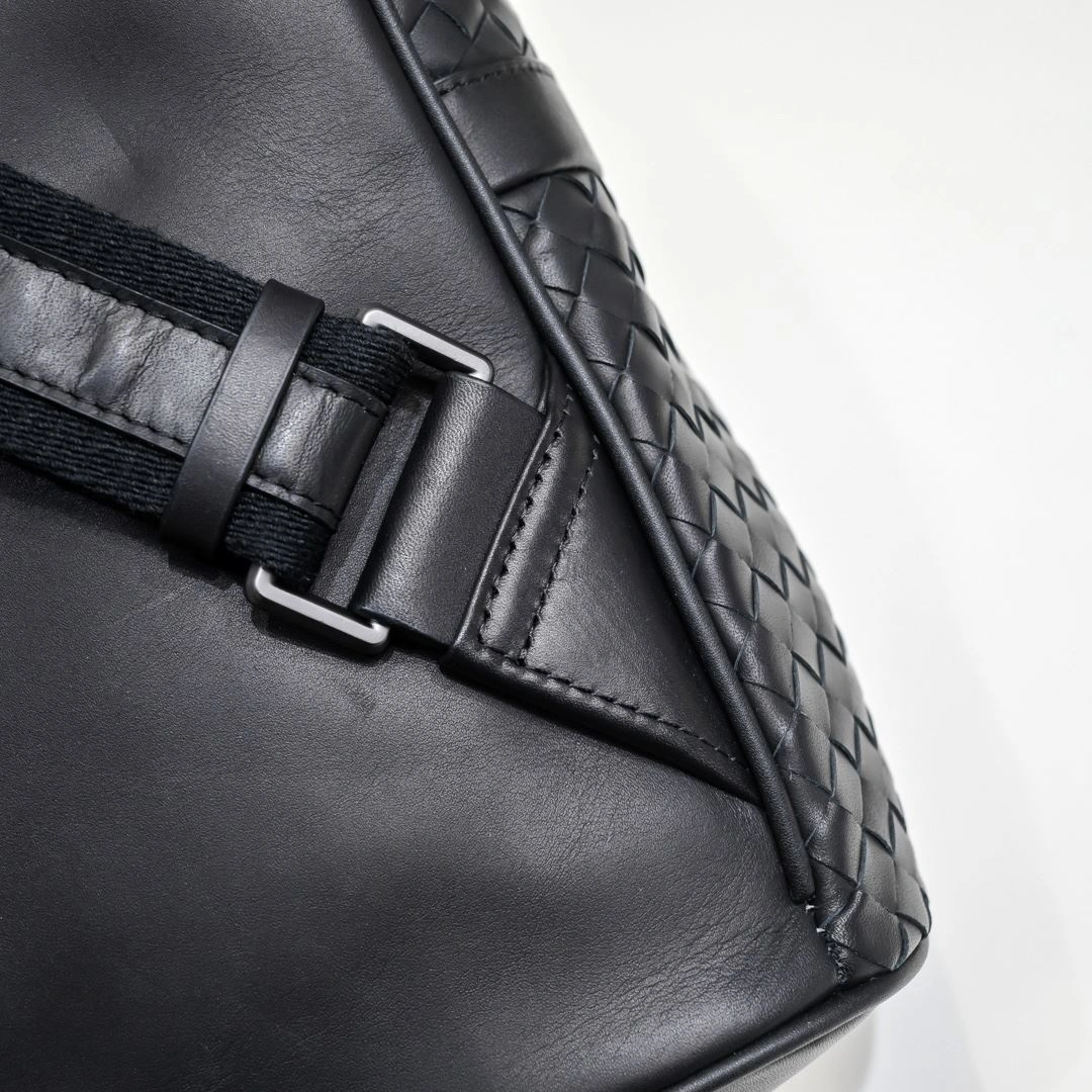 Official Mens Bottega Veneta Backpacks