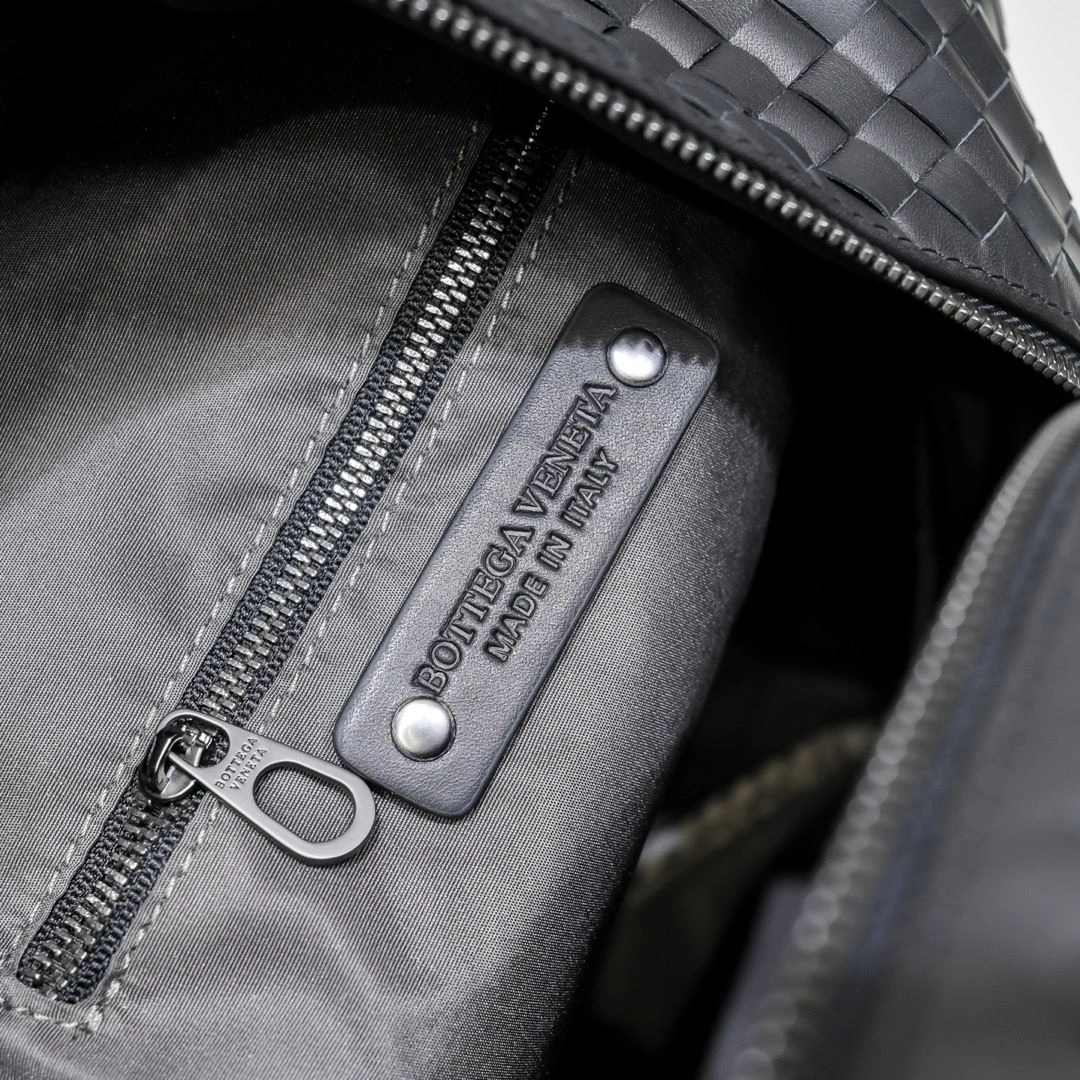 Official Mens Bottega Veneta Backpacks