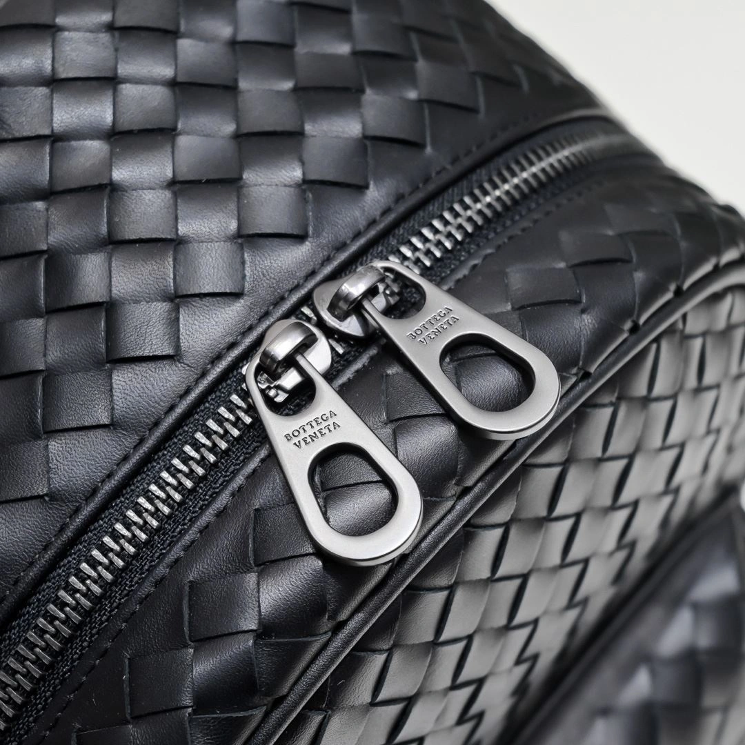 Official Mens Bottega Veneta Backpacks