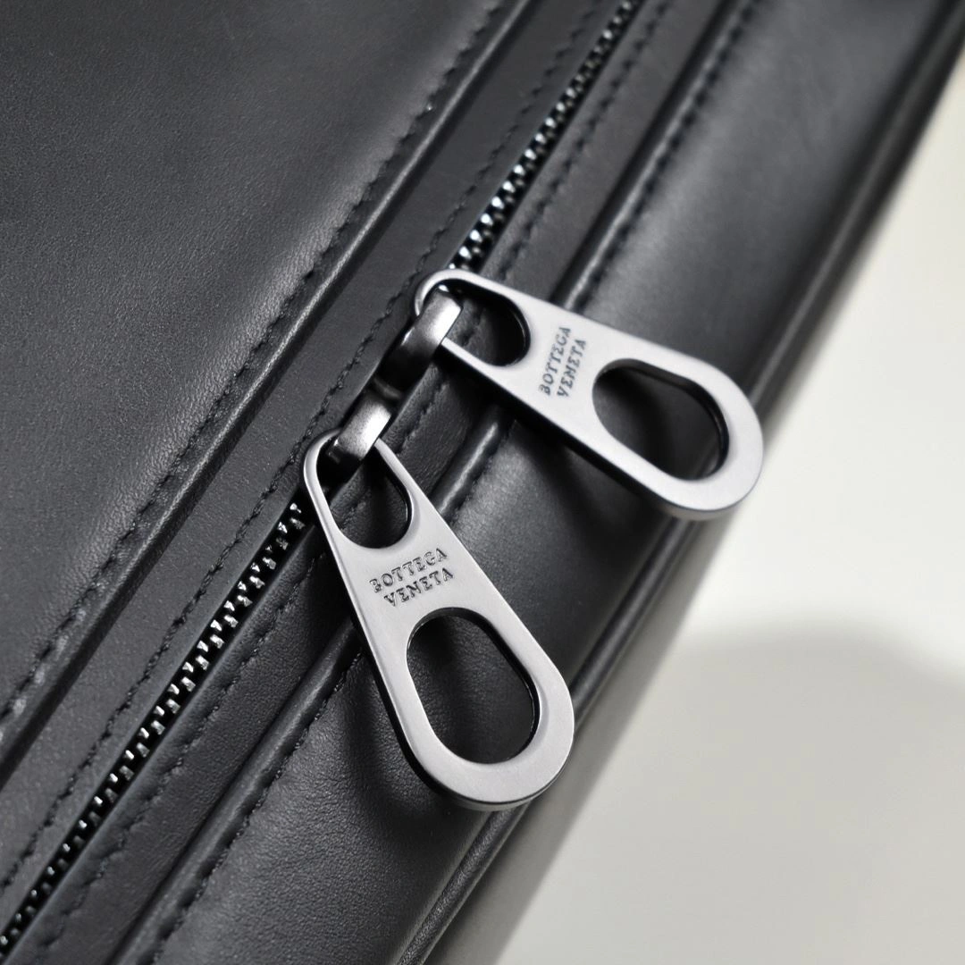 Low-cost Mens Bottega Veneta Backpacks