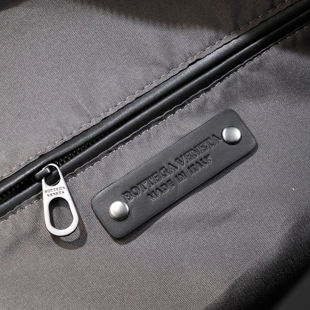 Low-cost Mens Bottega Veneta Backpacks