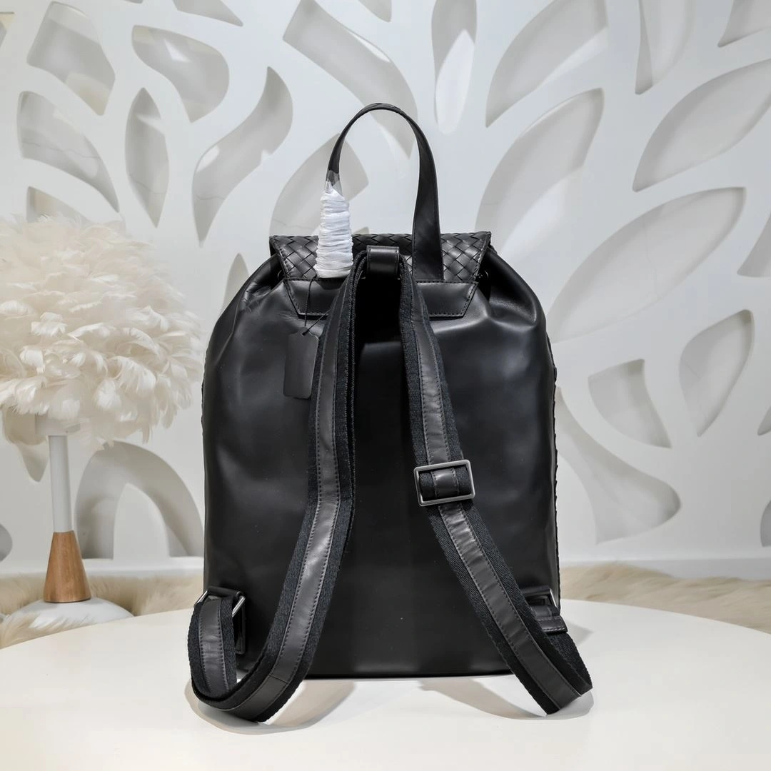 Accurate model Mens Bottega Veneta Backpacks