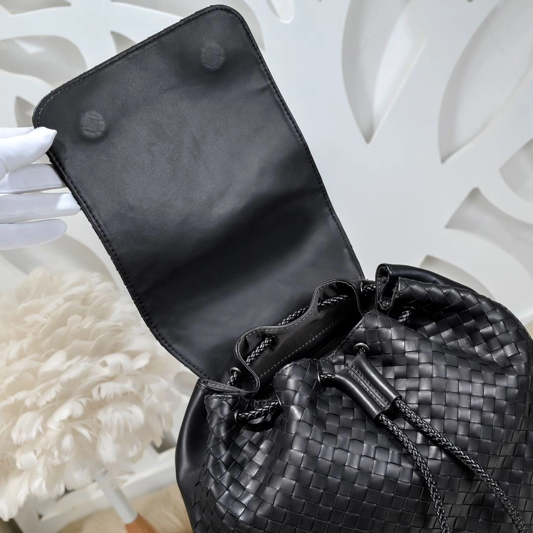 Accurate model Mens Bottega Veneta Backpacks