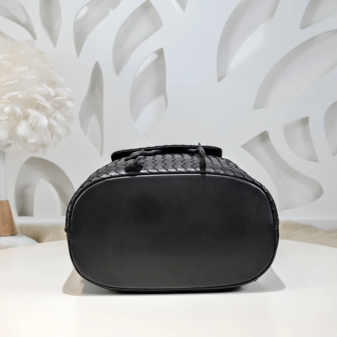 Accurate model Mens Bottega Veneta Backpacks