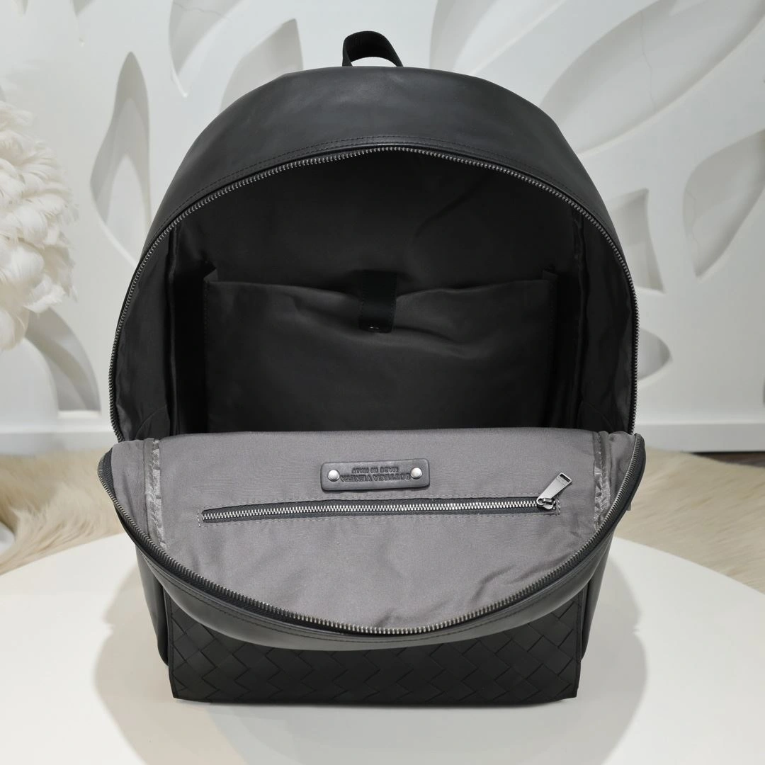 Top mirror Mens Bottega Veneta Backpacks