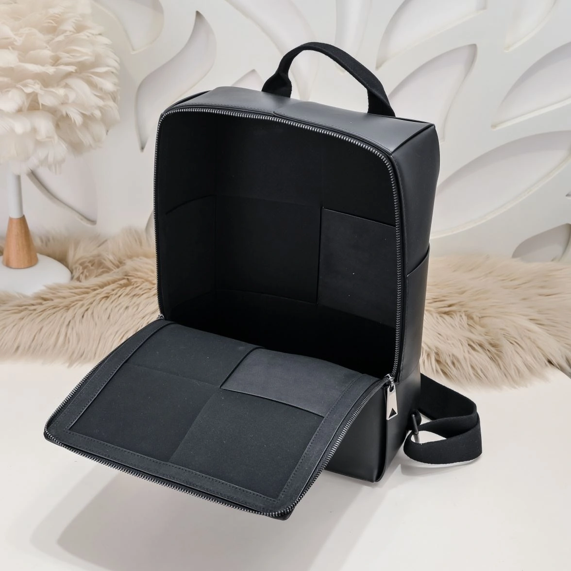 Exact replica Mens Bottega Veneta Backpacks