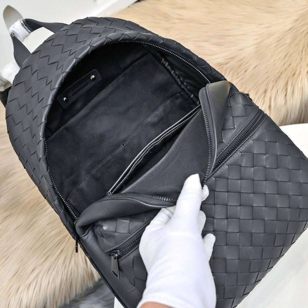 Top mirror Mens Bottega Veneta Backpacks
