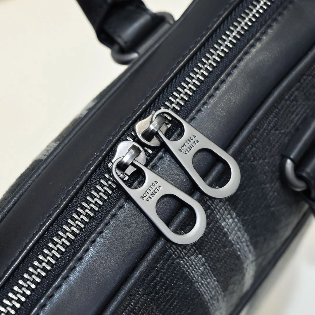 OEM Mens Bottega Veneta Briefcases