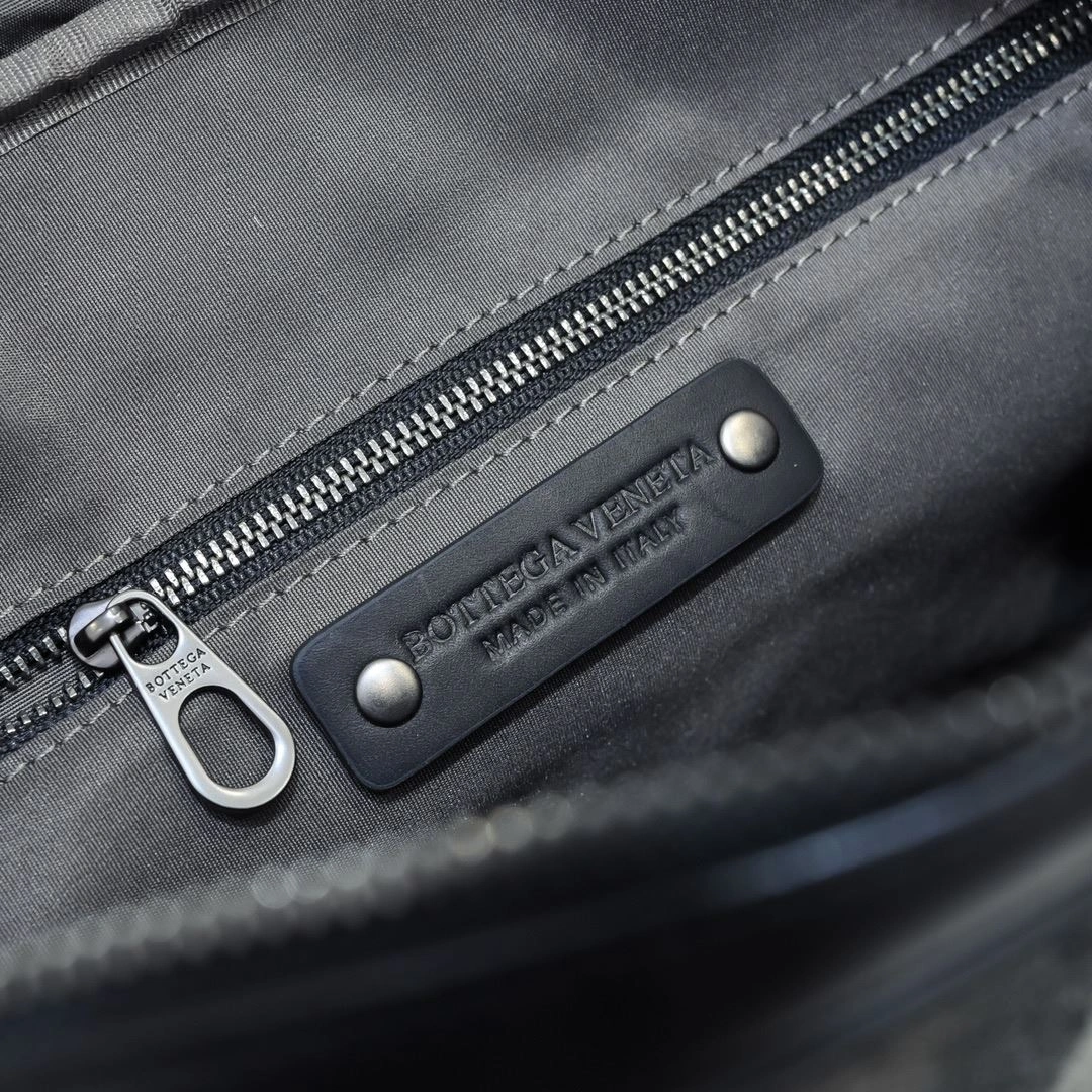OEM Mens Bottega Veneta Briefcases