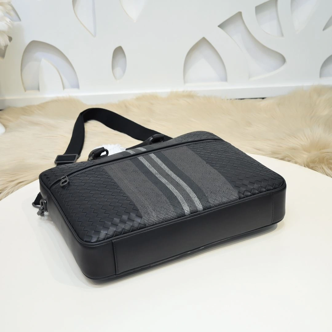 Genuine Mens Bottega Veneta Briefcases