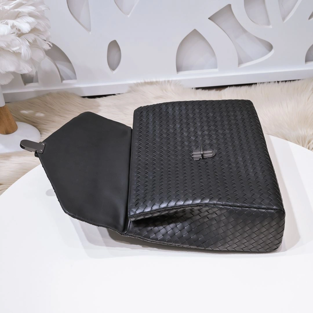 Bargain Mens Bottega Veneta Briefcases