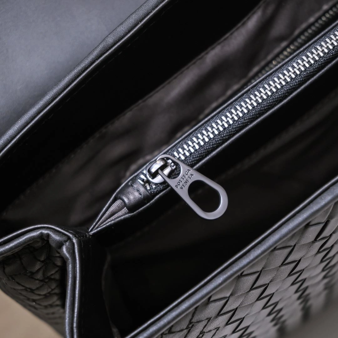 Bargain Mens Bottega Veneta Briefcases