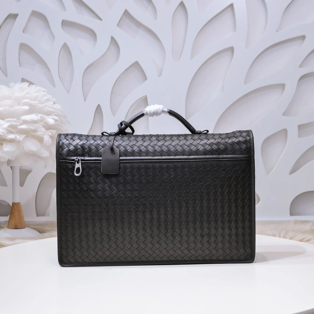 Value-priced Mens Bottega Veneta Briefcases