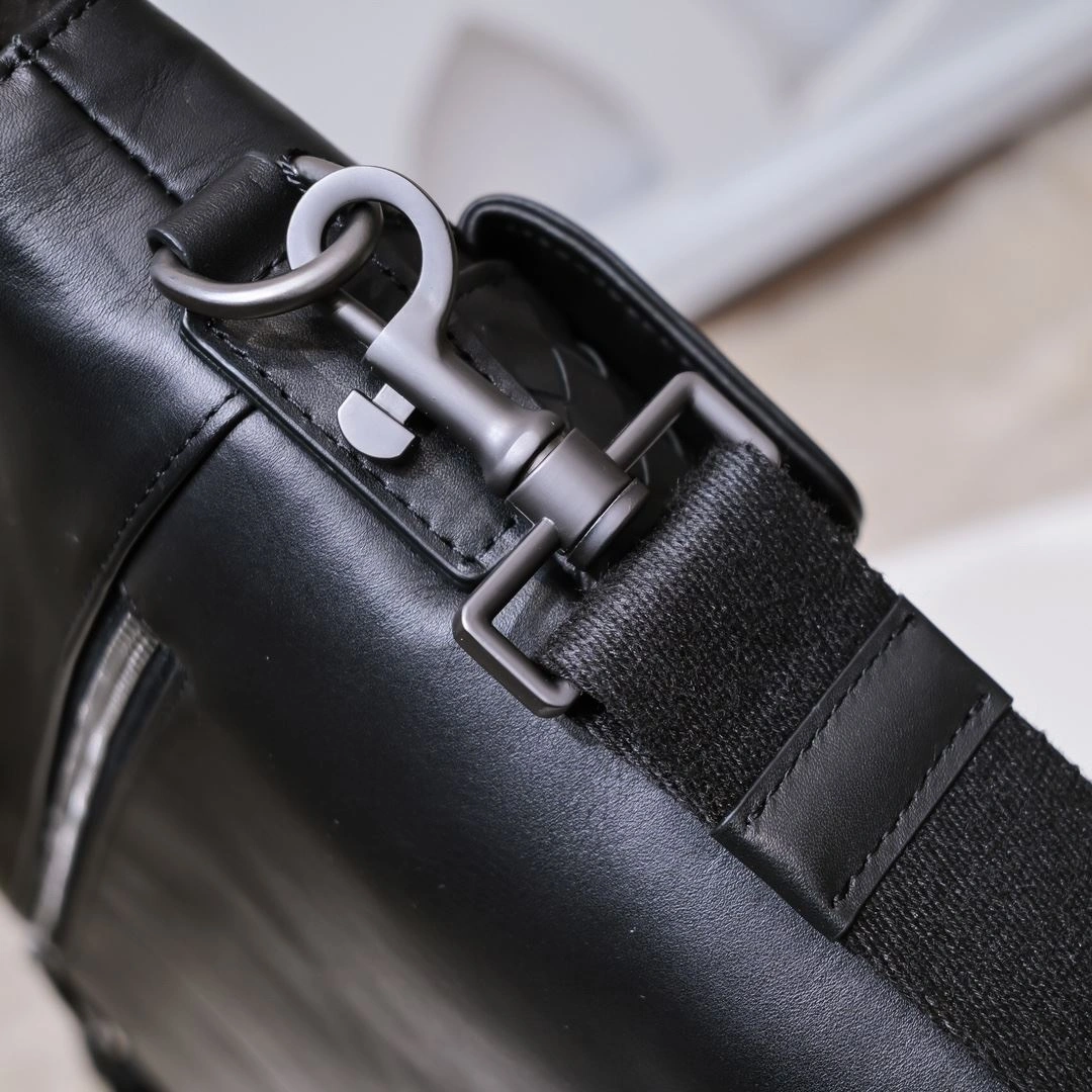 Budget-friendly Mens Bottega Veneta Briefcases