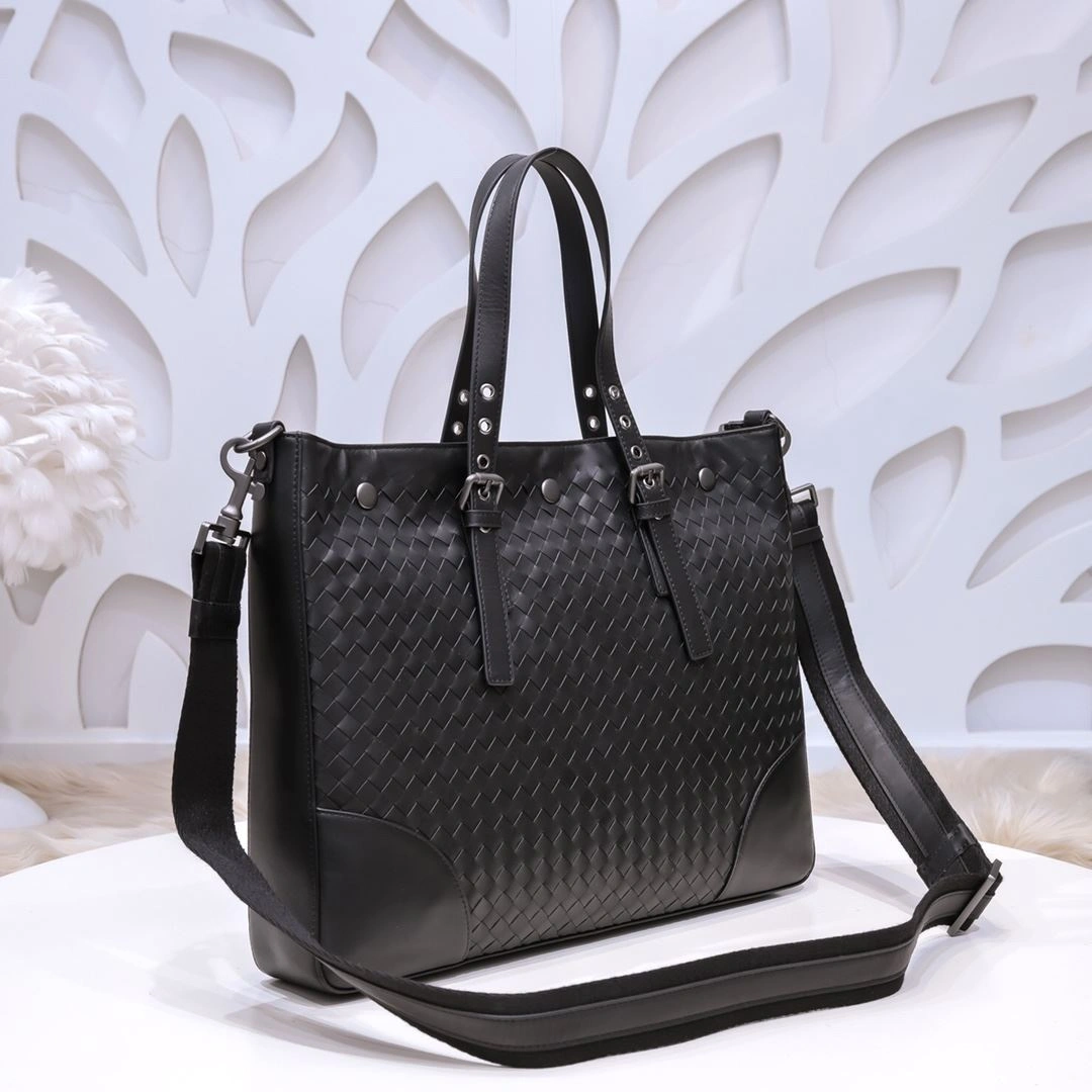Accurate model Mens Bottega Veneta Briefcases