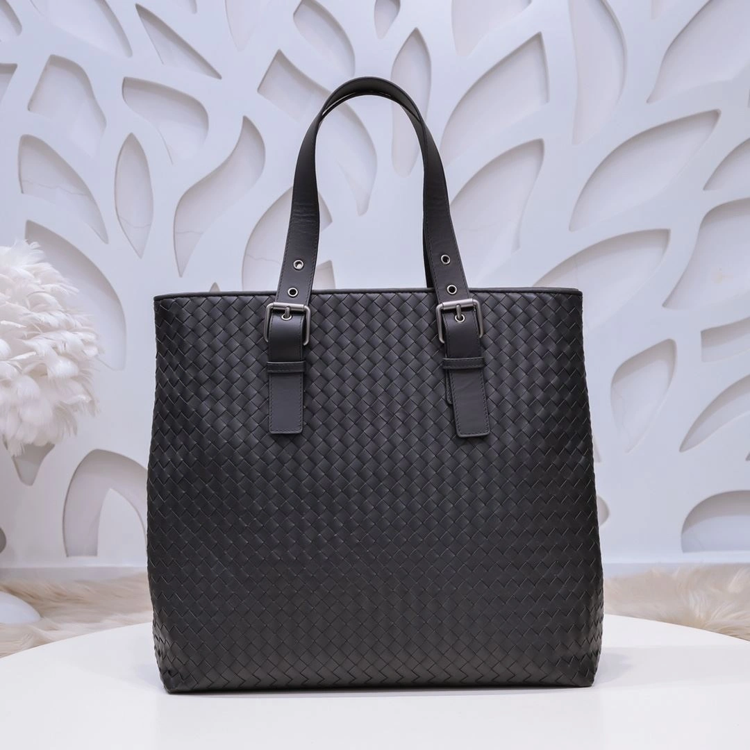 Value-priced Mens Bottega Veneta Briefcases