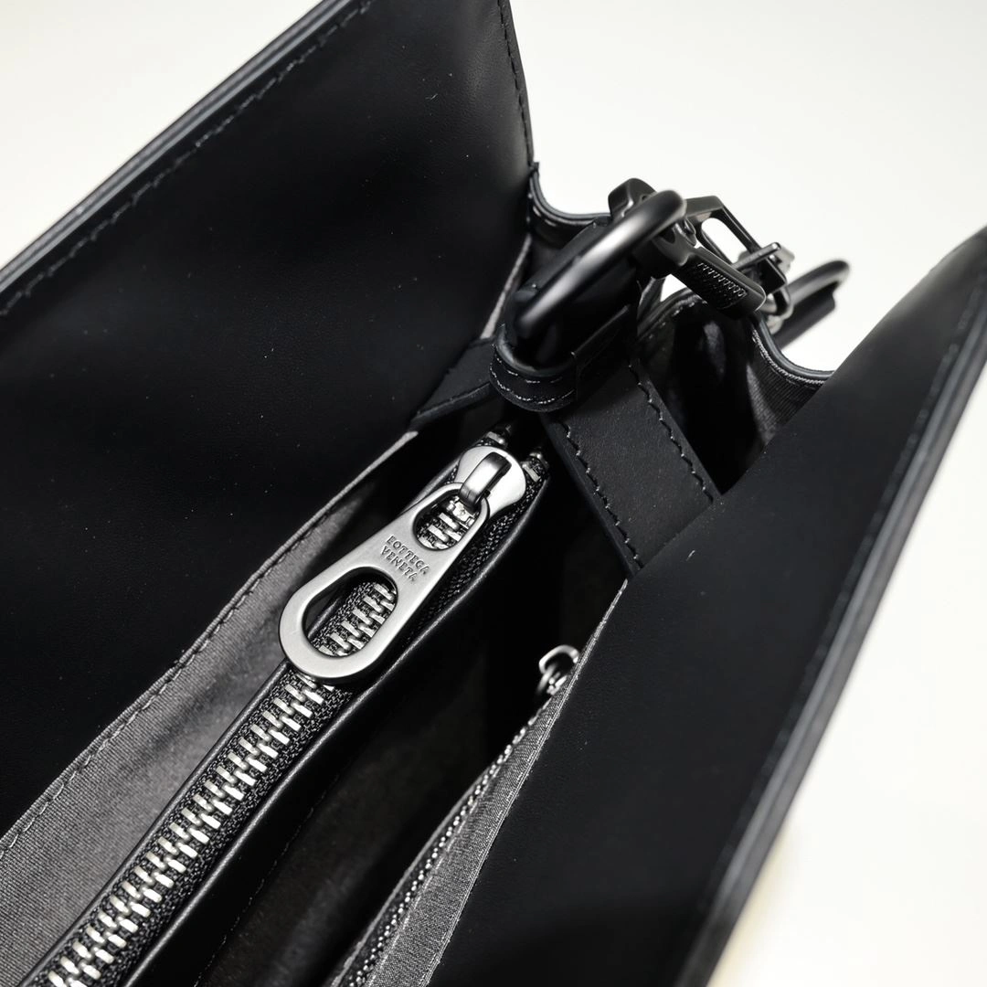 High accuracy Mens Bottega Veneta Briefcases