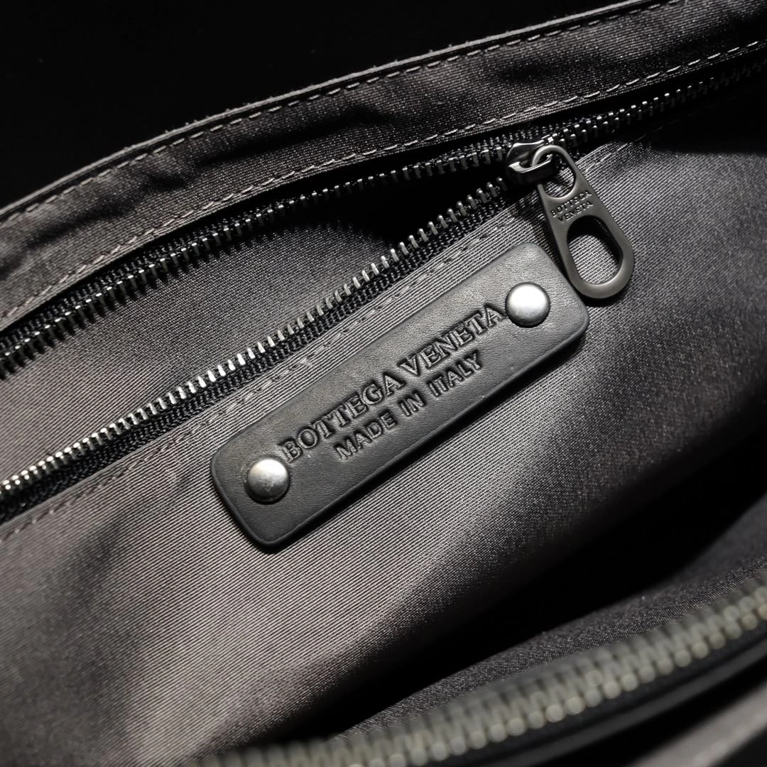 High accuracy Mens Bottega Veneta Briefcases